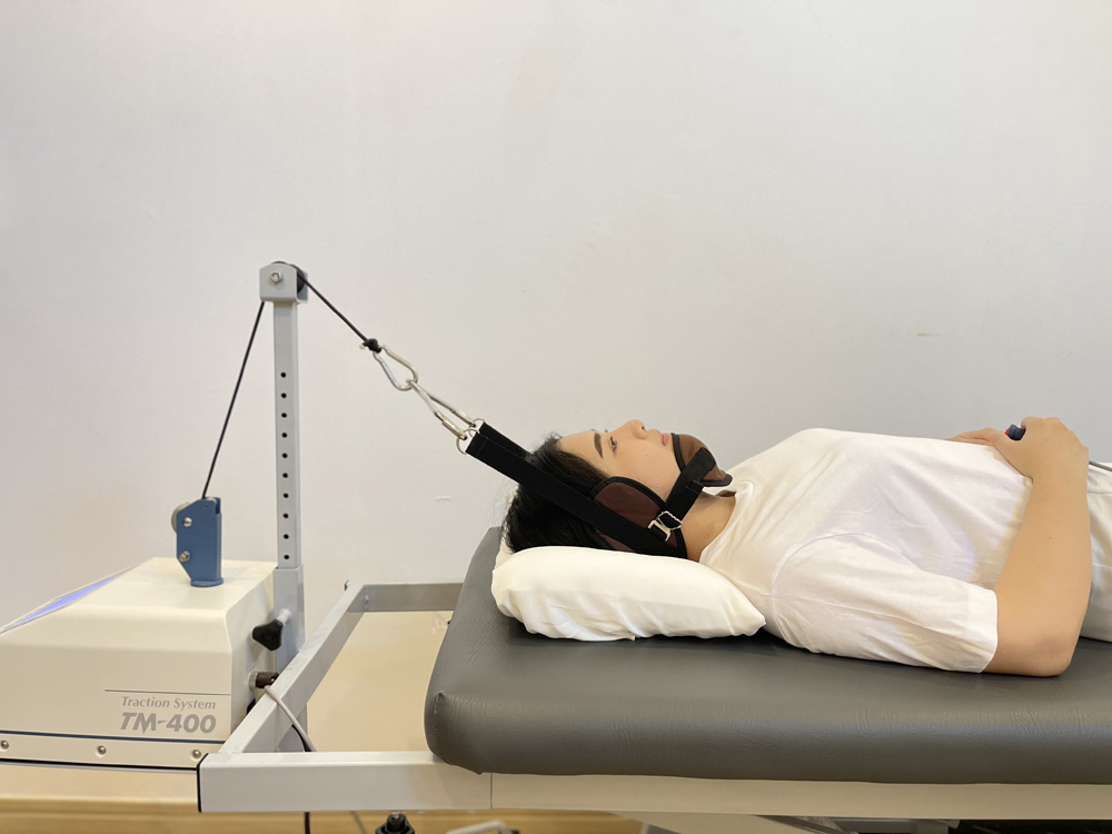 Cervical/Lumbar Traction Therapy | My Physio by Kanitta Clinic